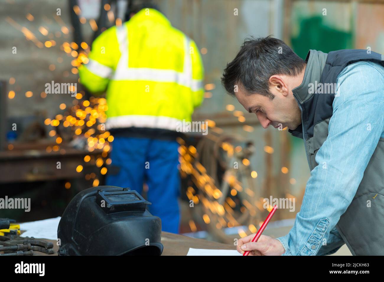 Portrait welder in mask hi-res stock photography and images - Alamy