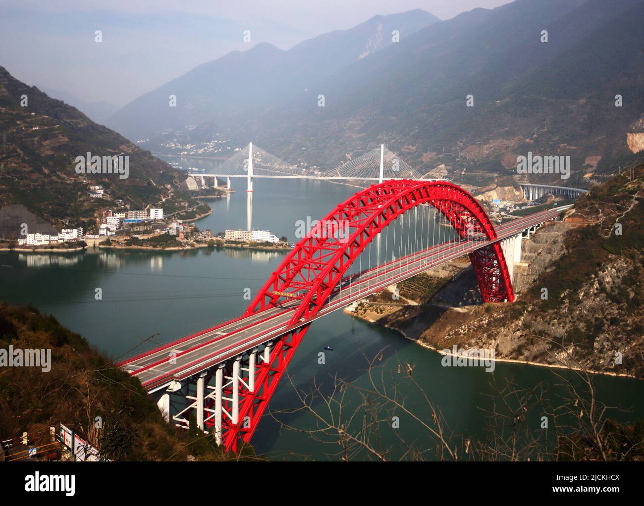 The yangtze river bridge bridge hi-res stock photography and images - Alamy