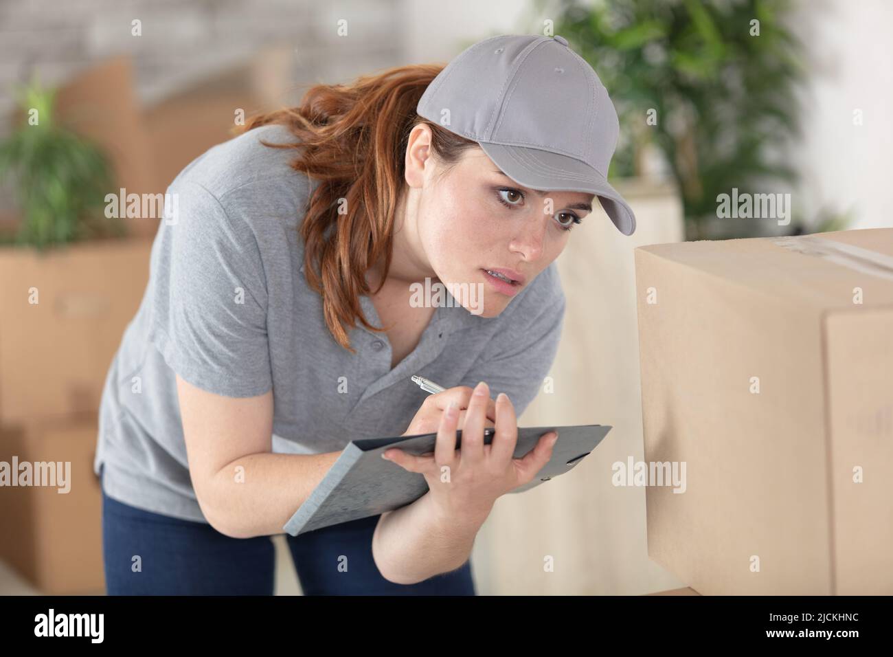 Delivery notes hi-res stock photography and images - Alamy