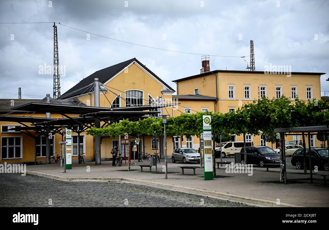 Eberswalde, Germany. 14th June, 2022. Eberswalde train station. A bicycle bridge is to be built ...