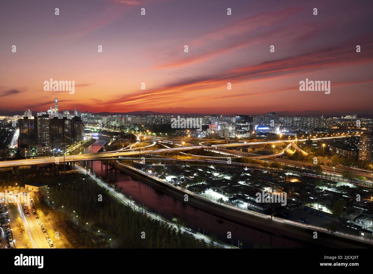 Hub bridge hi-res stock photography and images - Alamy