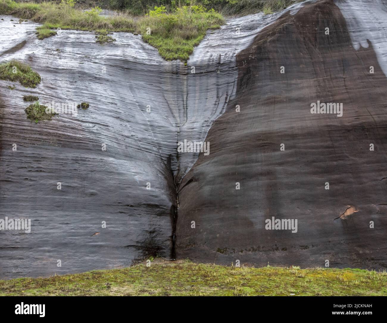 Scenic valleys high hi-res stock photography and images - Alamy