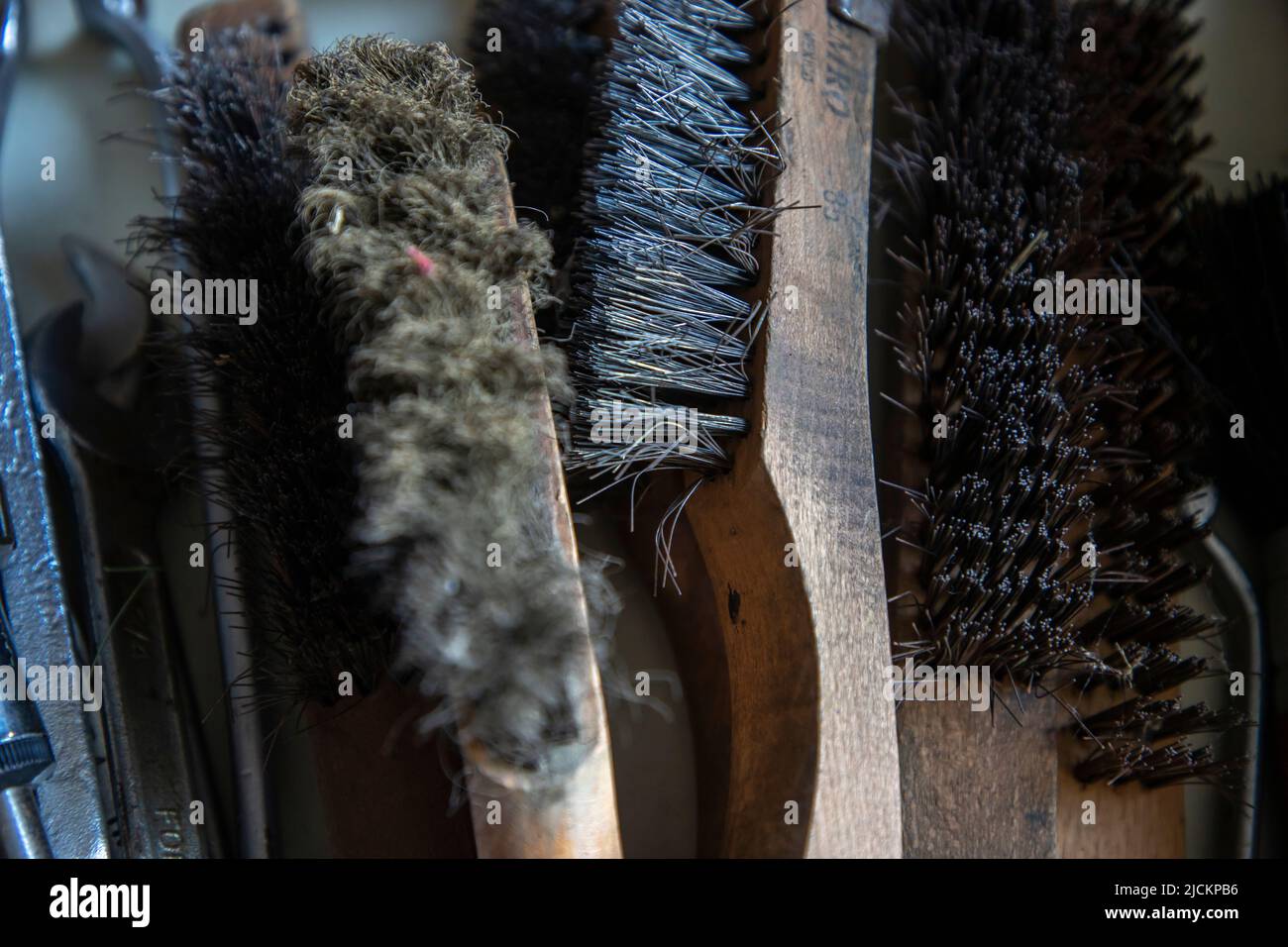 Wire jumble hi-res stock photography and images - Alamy