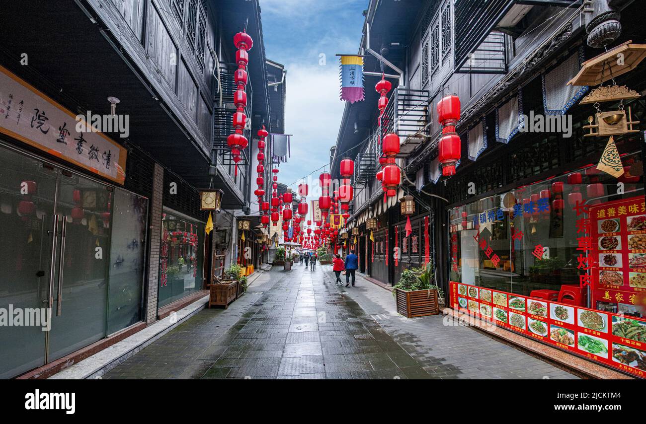 Yingtan city, jiangxi province, the dragon in the ancient town ...