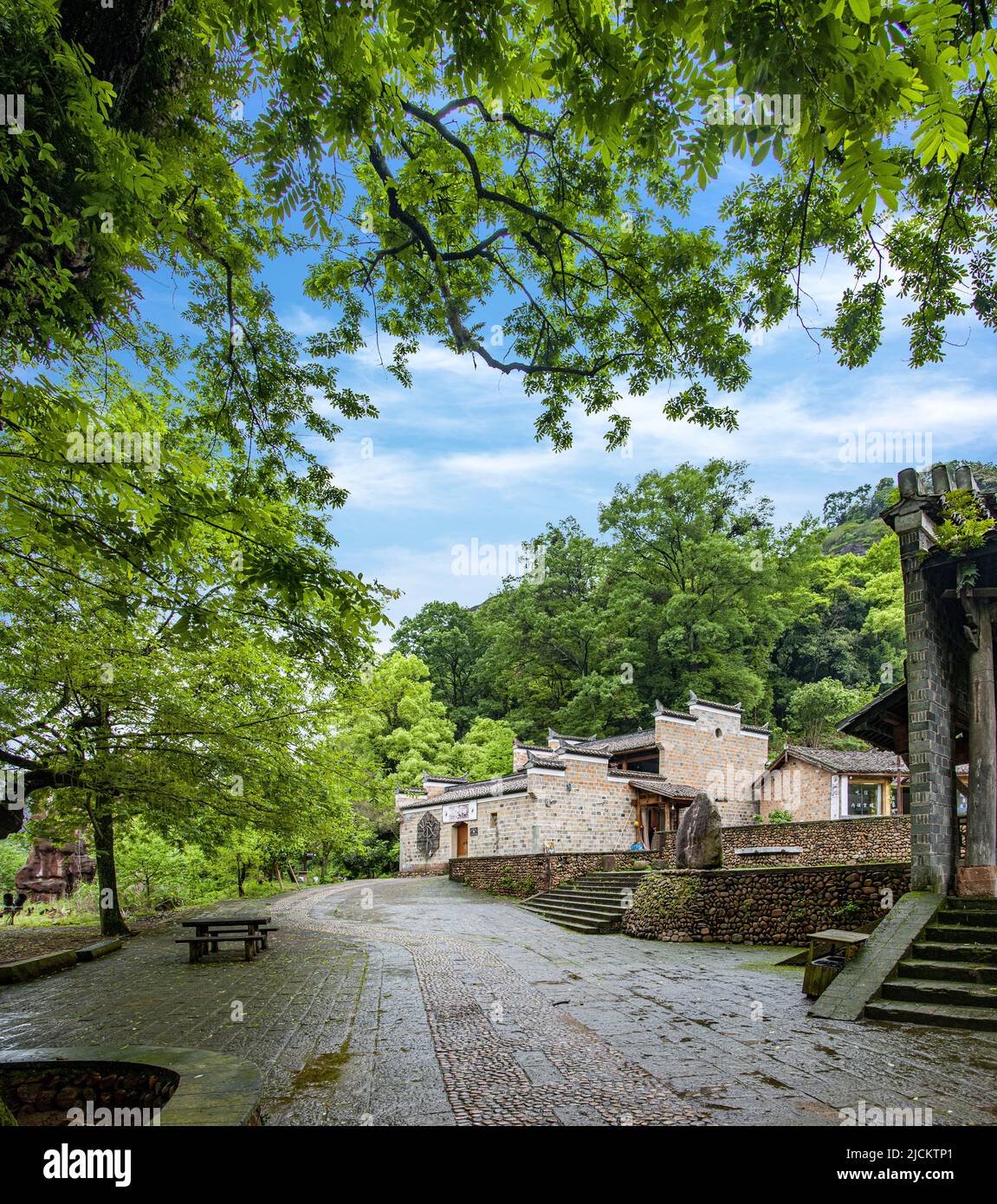 Yingtan city, jiangxi province, the dragon has no mosquito village ...