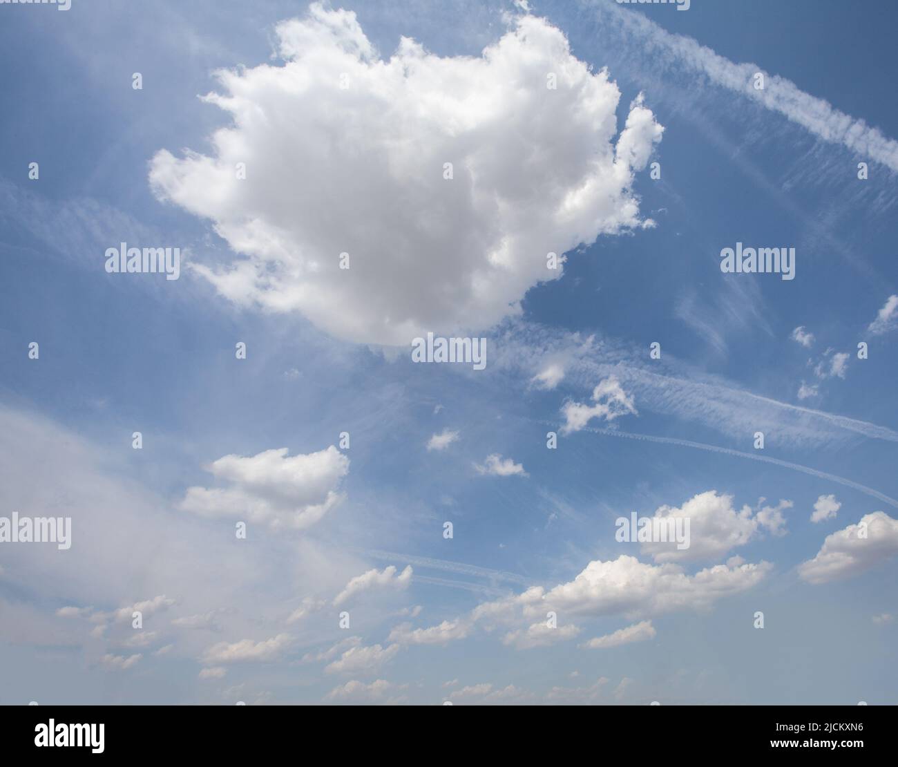 White cloud floating in blue sky background Stock Photo - Alamy
