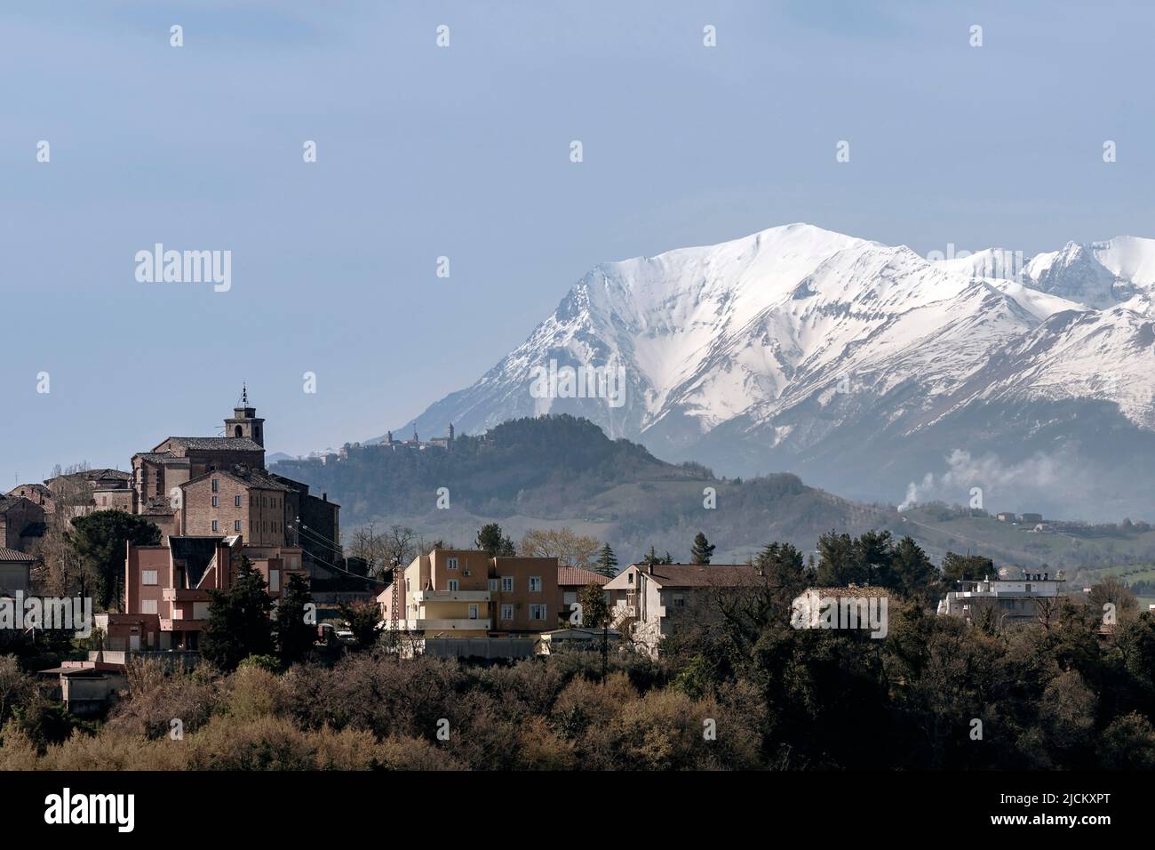 Massa fermana italy hi-res stock photography and images - Alamy