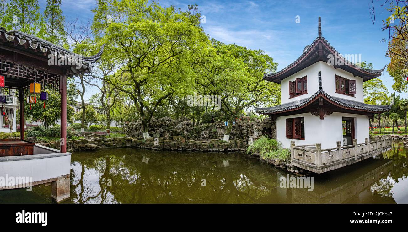 Shanghai qingpu zhujiajiao ancient town class topiary lotus root ...