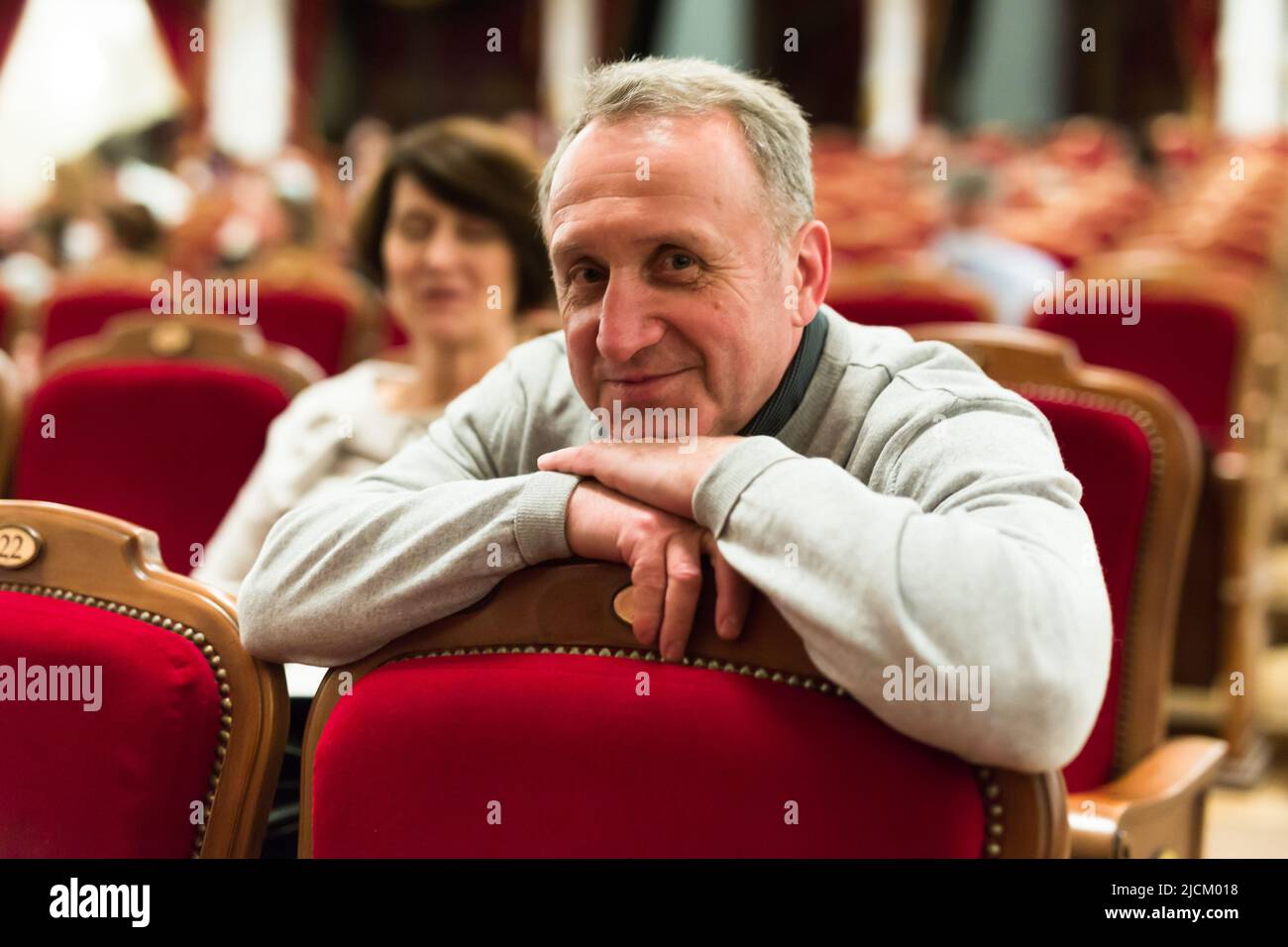 Man a theater hi-res stock photography and images - Alamy