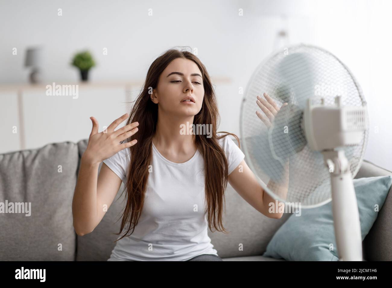 Sad weather hi-res stock photography and images - Alamy