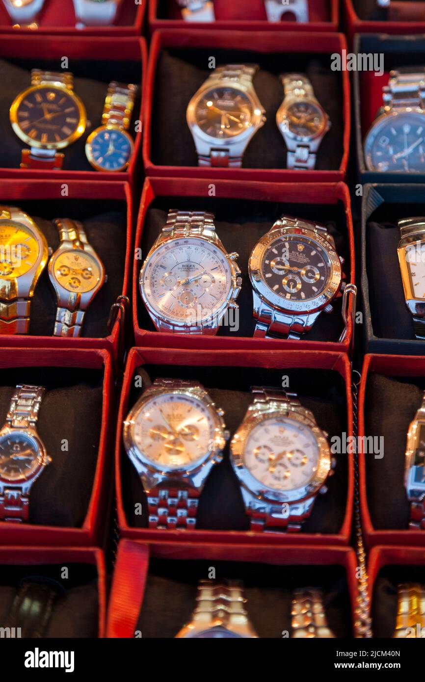 Counterfeit goods, watches faking manufacture by expensive watch ...
