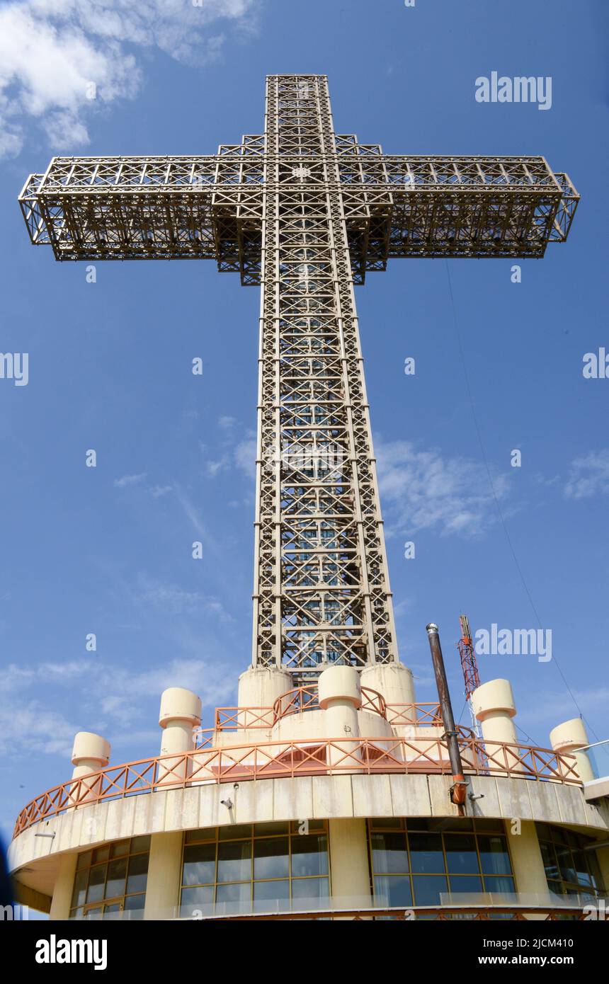 Cable car vodno mountain hi-res stock photography and images - Alamy