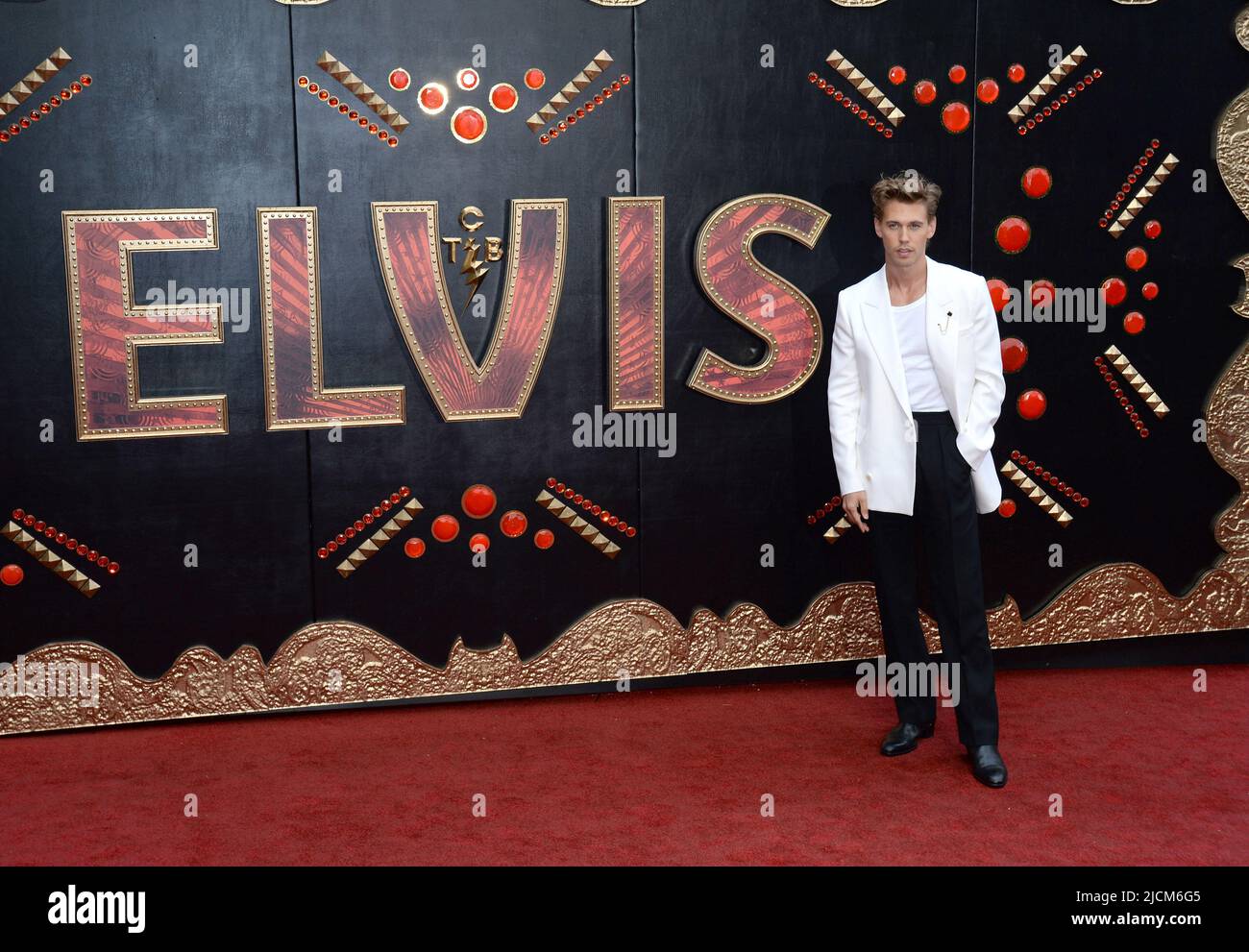 Austin butler elvis hi-res stock photography and images - Alamy