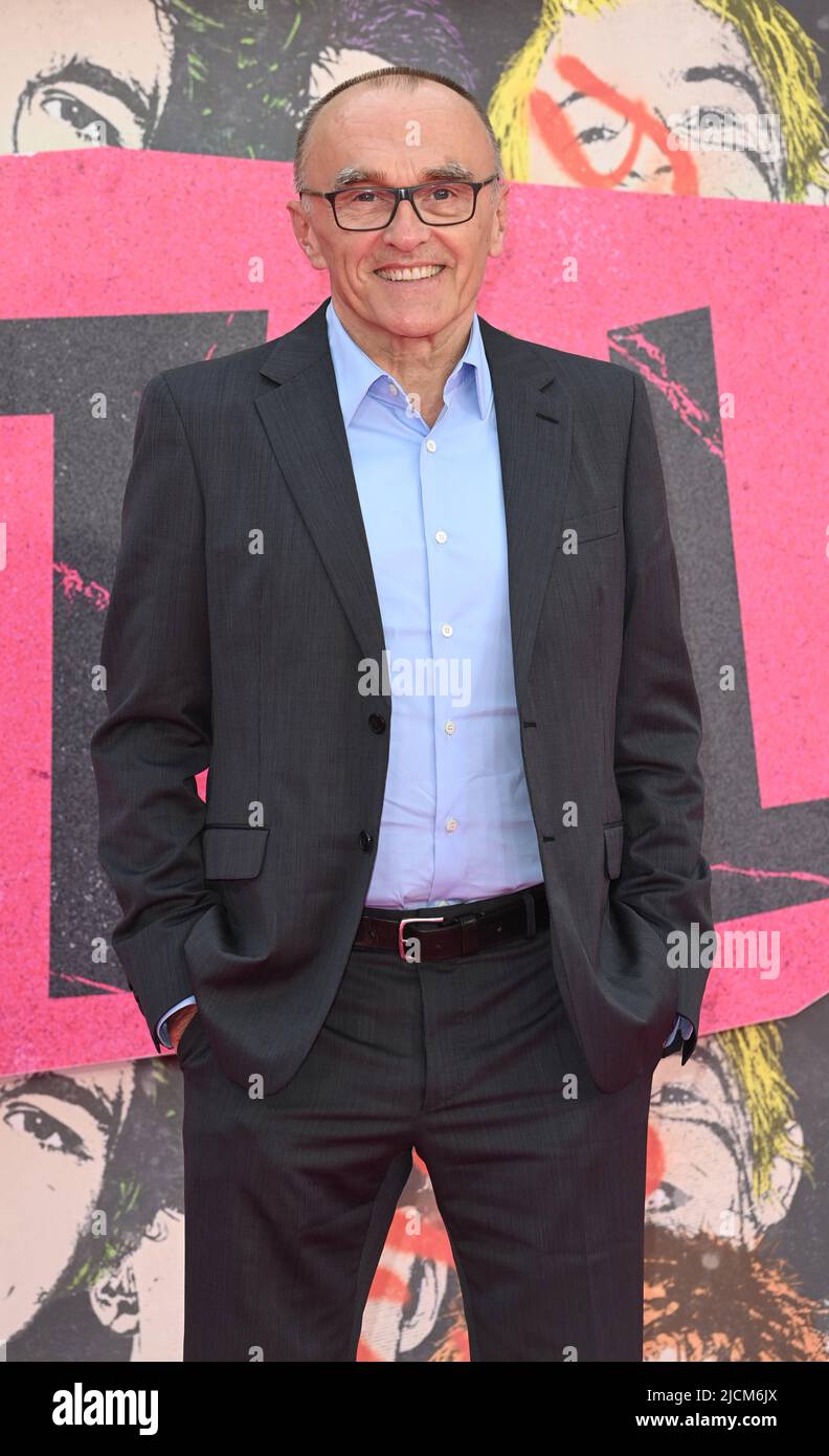 Danny boyle camera hi-res stock photography and images - Alamy