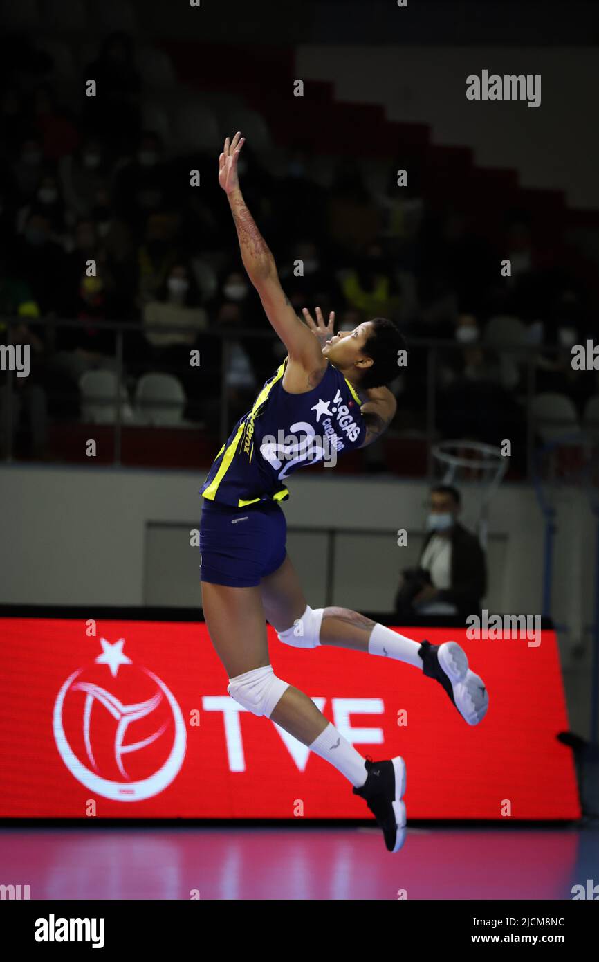 ISTANBUL, TURKEY - JANUARY 19, 2022: Melissa Vargas serves during ...