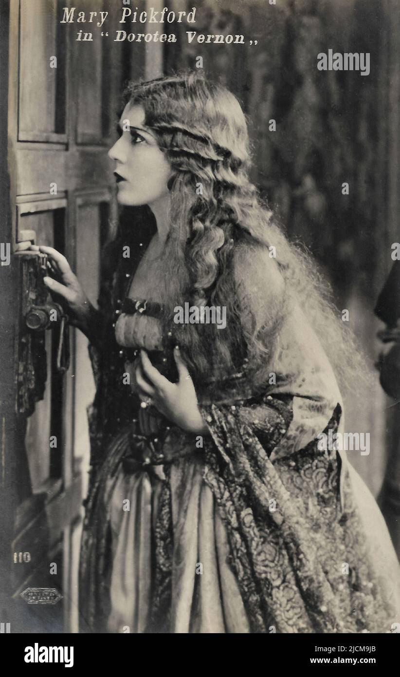 Portrait of Mary Pickford in Dorothy Vernon of Haddon Hall (1924 ...