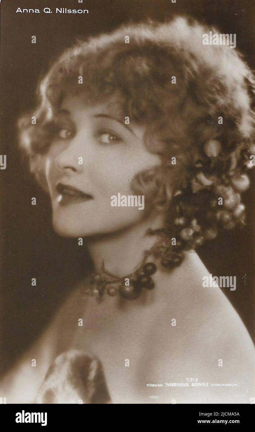 Portrait of Anna Q. Nilsson 003 - Silent Hollywood era Stock Photo - Alamy