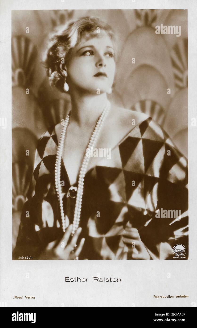 Portrait of Esther Ralston - Silent Hollywood era Stock Photo - Alamy