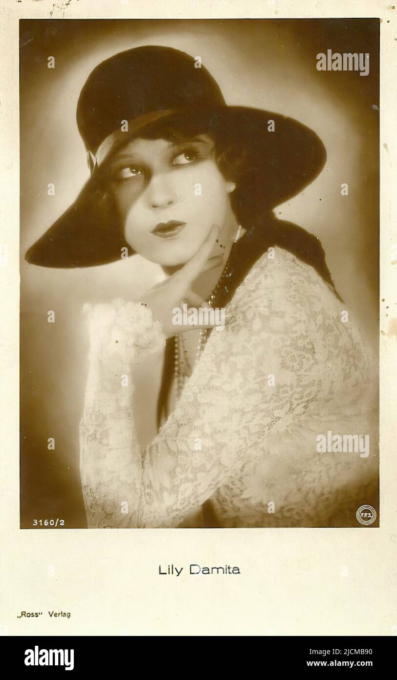 Portrait of Lily Damita - Silent Hollywood era Stock Photo - Alamy