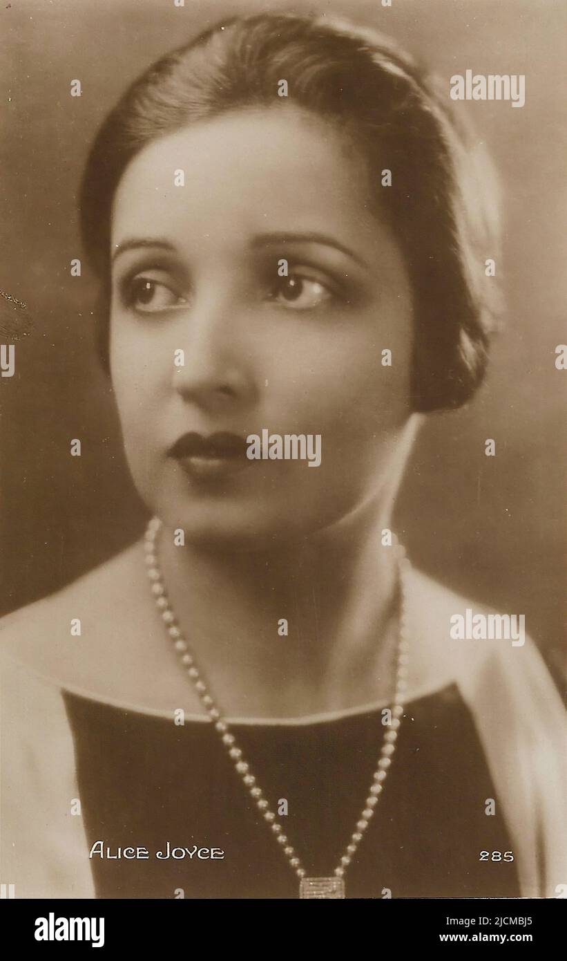 Portrait of Alice Joyce 002 - Silent Hollywood era Stock Photo - Alamy