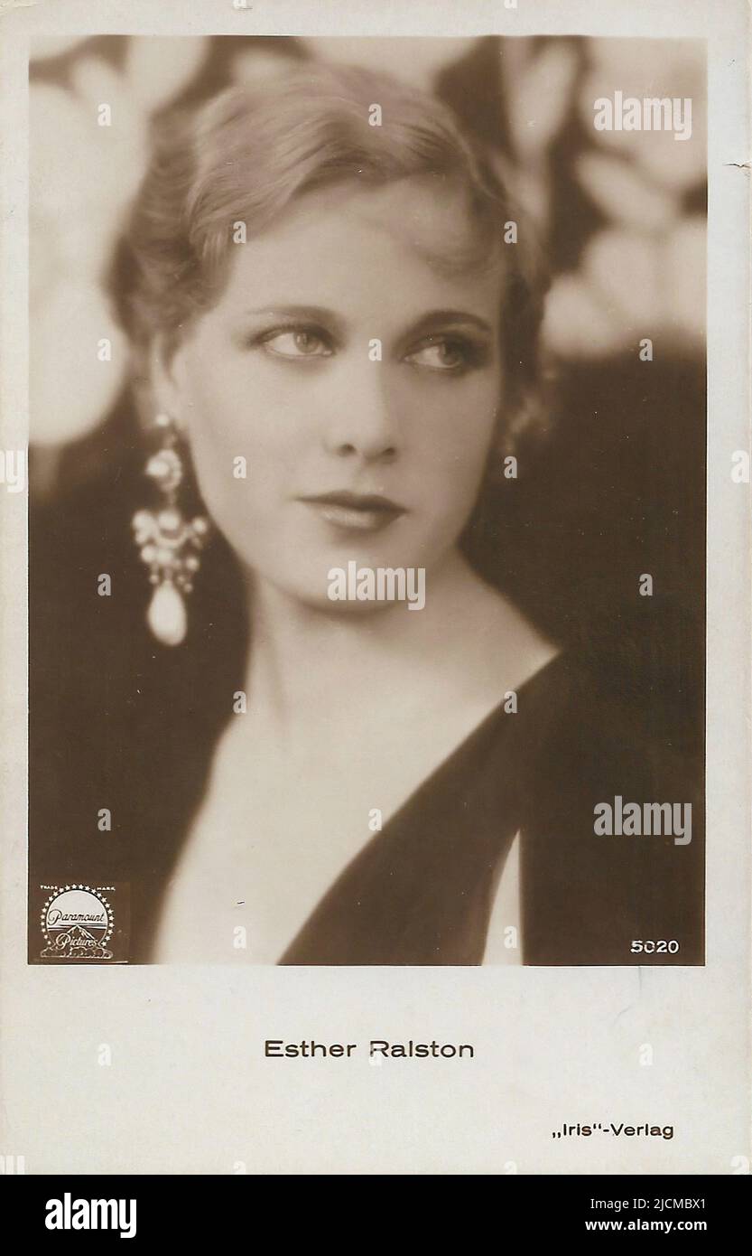 Portrait of Esther Ralston - Silent Hollywood era Stock Photo - Alamy