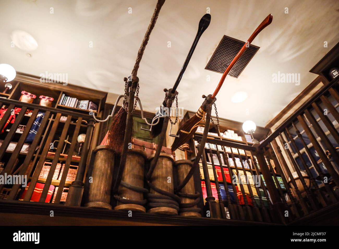 Wizard World Souvenirs and Gifts Shop in the Universal Studios Japan ...