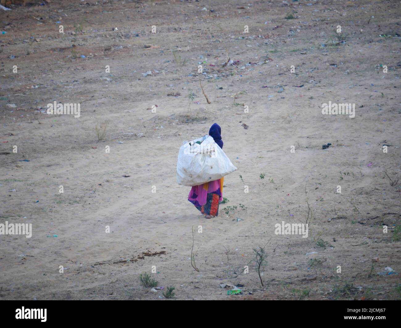 Ragpicker hi-res stock photography and images - Alamy