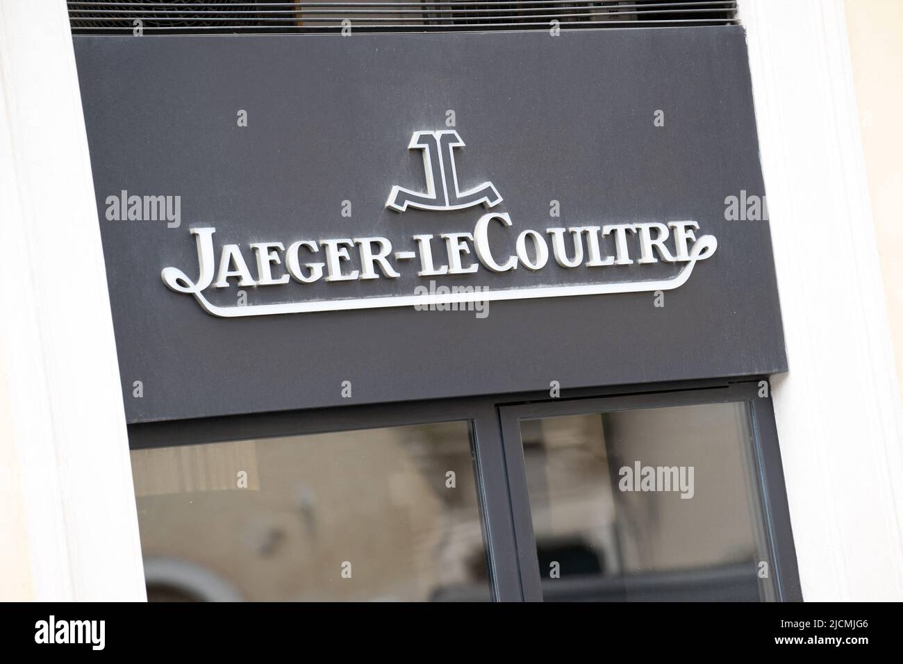 Jaeger lecoultre logo hi-res stock photography and images - Alamy