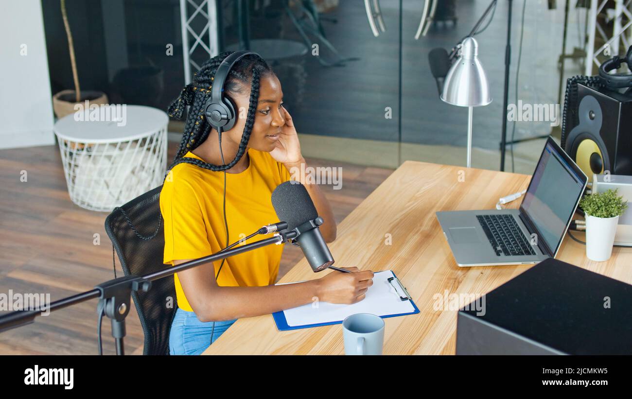 African American Streamer Leads a Podcast and Answers Questions in the ...