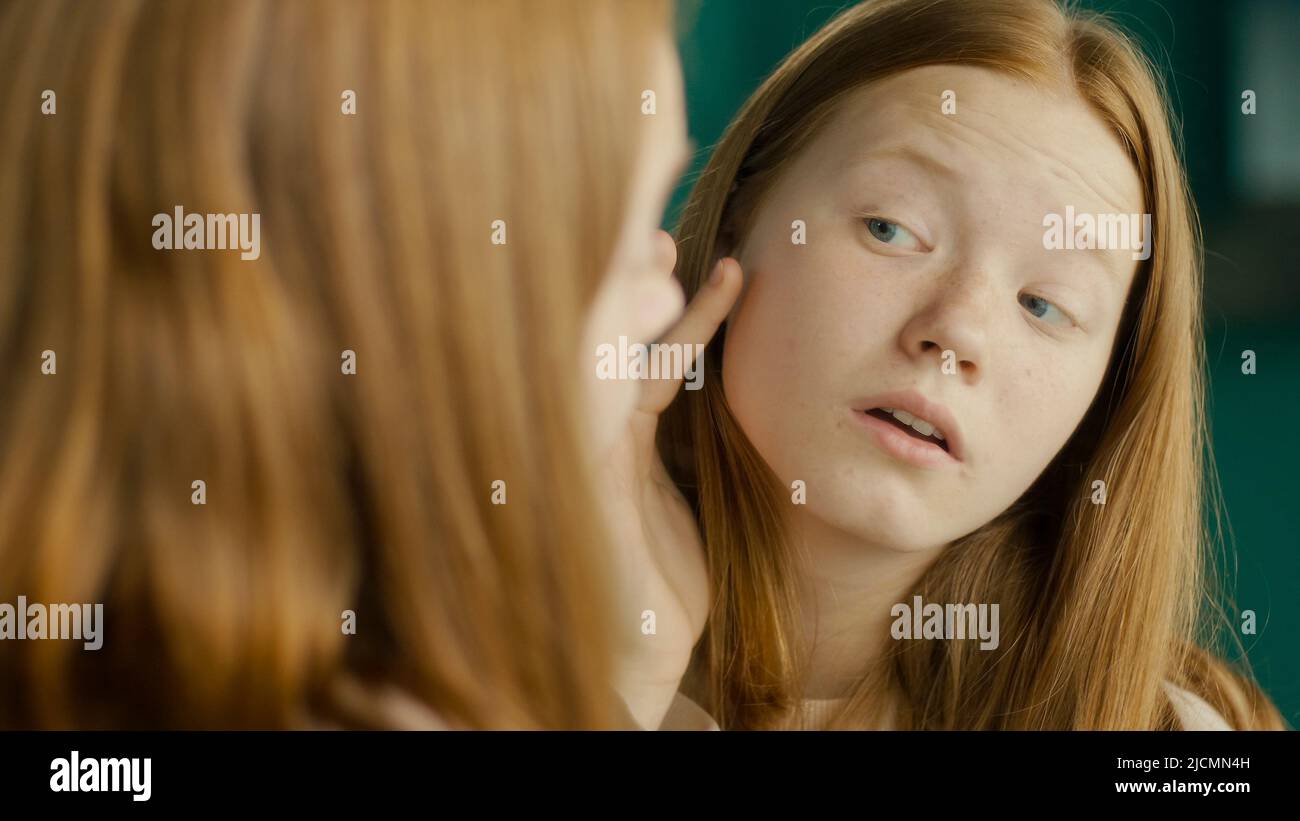 Young teen anxiety mirror hi-res stock photography and images - Alamy
