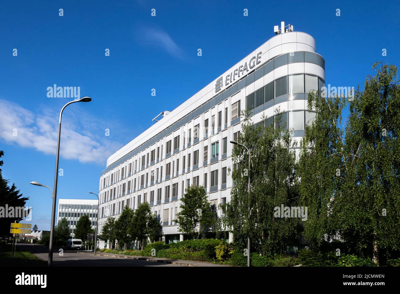 Eiffage logo hi-res stock photography and images - Alamy