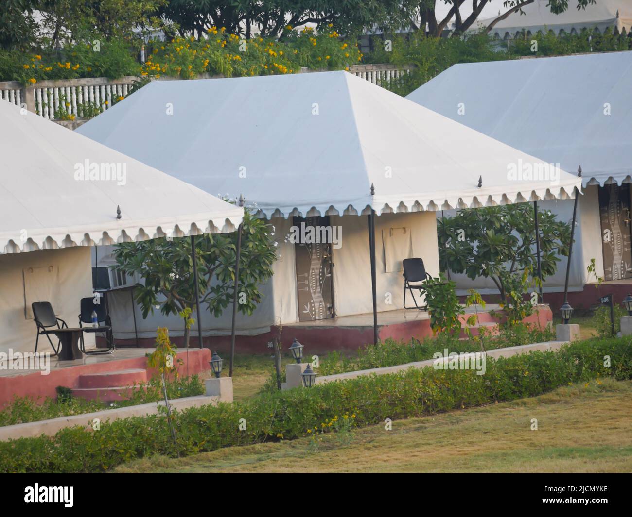 Canopy tents hotel rooms for tourists stay Stock Photo - Alamy
