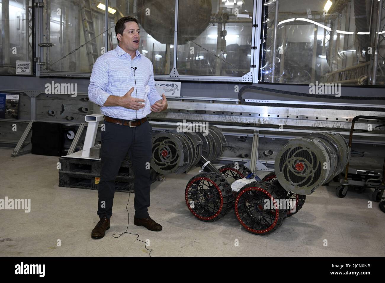 NASA's Nathan Gelino reviews robotics activities at the Swamp Works ...
