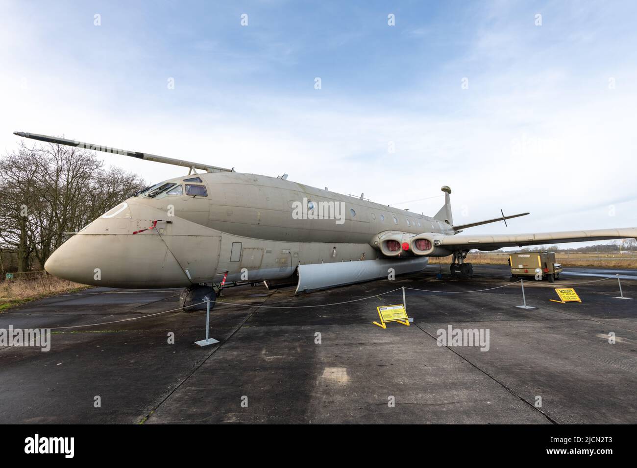Hawker siddereley nimrod hi-res stock photography and images - Alamy