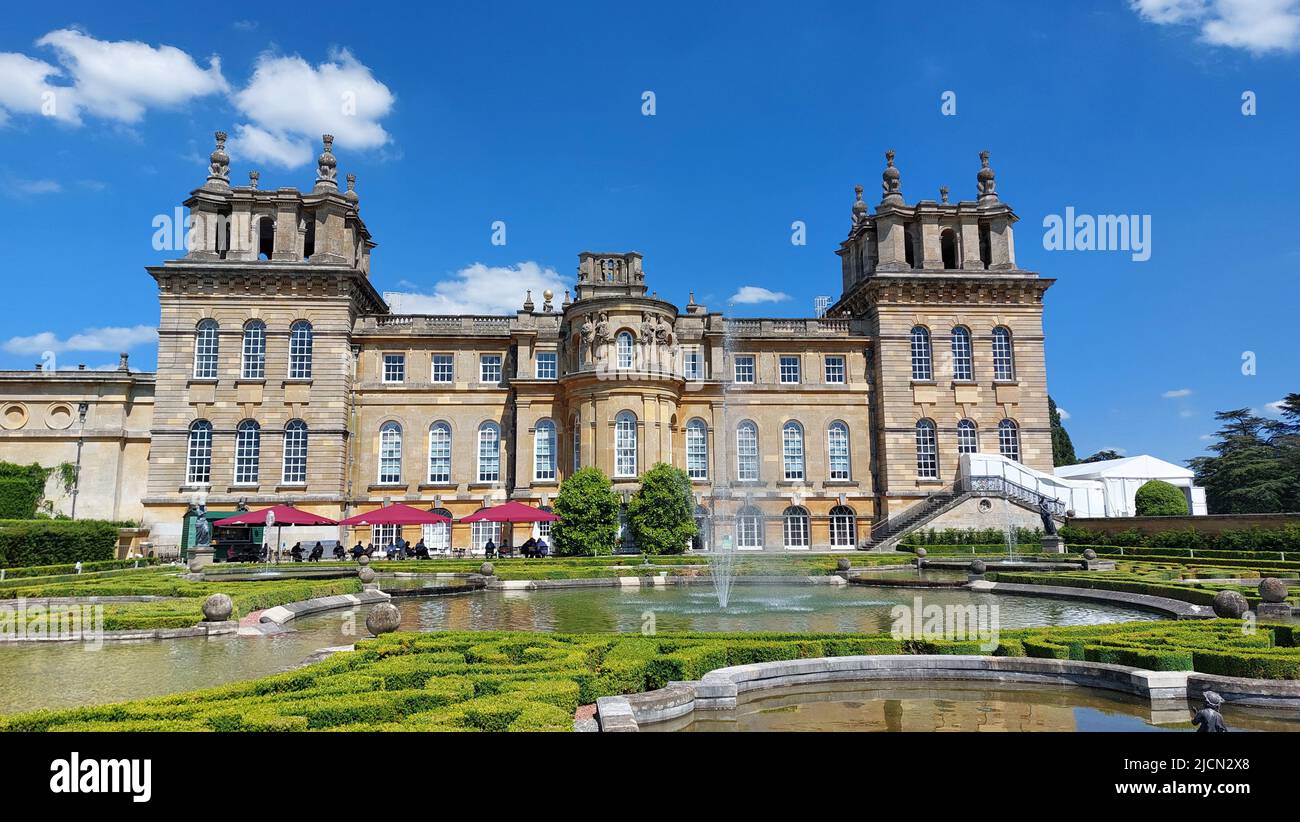 Blenheim Palace is a country house in Woodstock, Oxfordshire, England ...