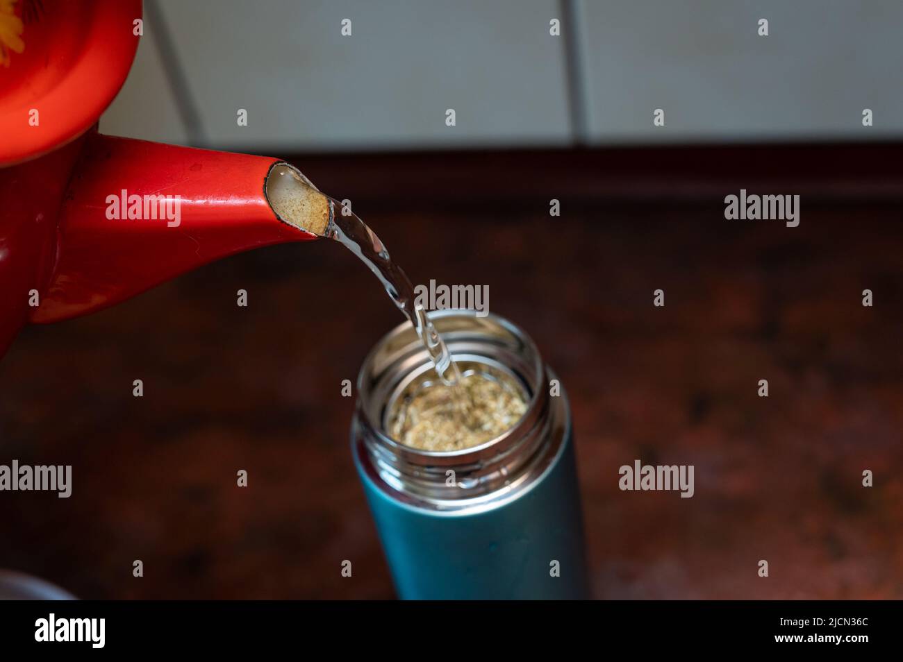 Matricaria chamomilla container hi-res stock photography and images - Alamy