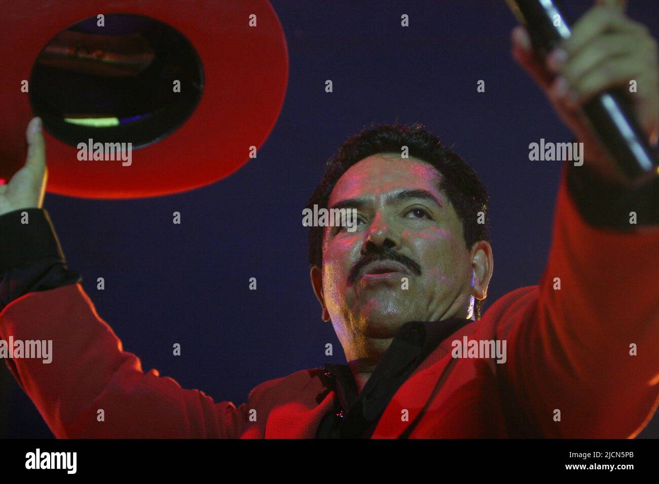 Lorenzo de Monteclaro en el Baile de La Kaliente 6 sep 2006. (© Photo ...