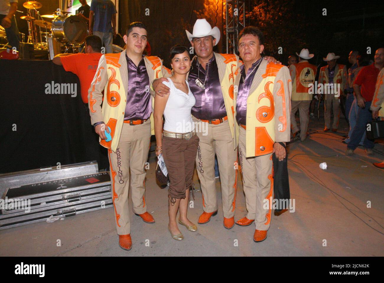 Karla de Leon en la presentación de Laberinto en el Baile de La ...