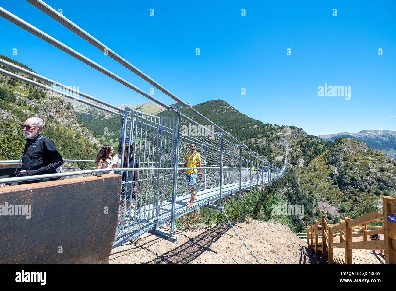 the longest Tibetan bridge in Europe, 600 meters long and 200 meters ...