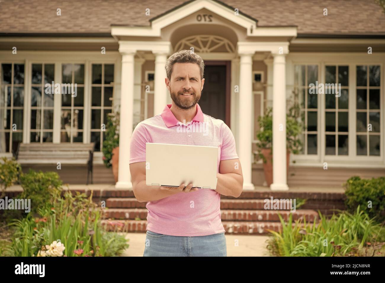 Real estate work hi-res stock photography and images - Alamy