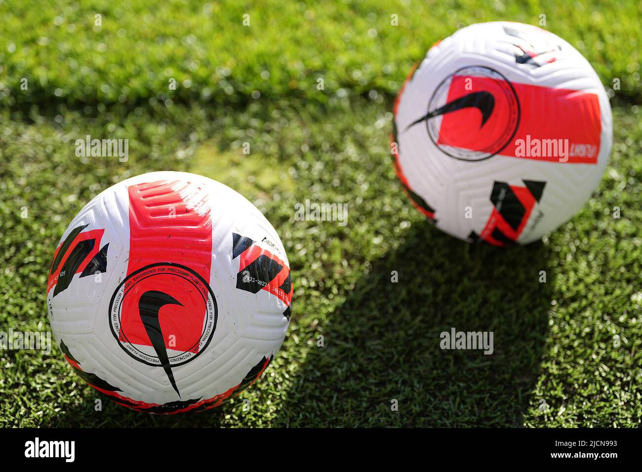 Nike footballs hi-res stock photography and images - Alamy