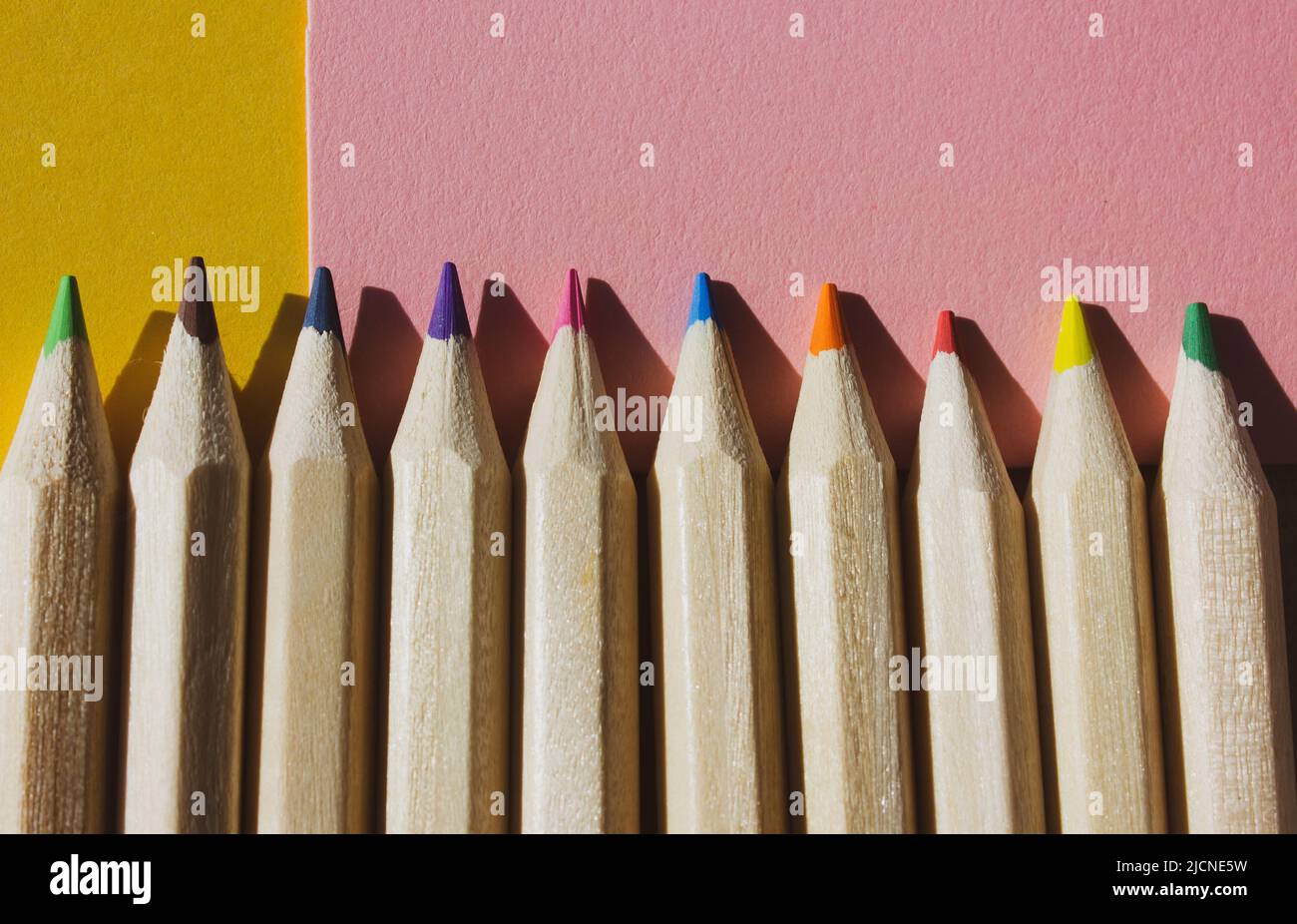 Contrasting colors drawing hi-res stock photography and images - Alamy