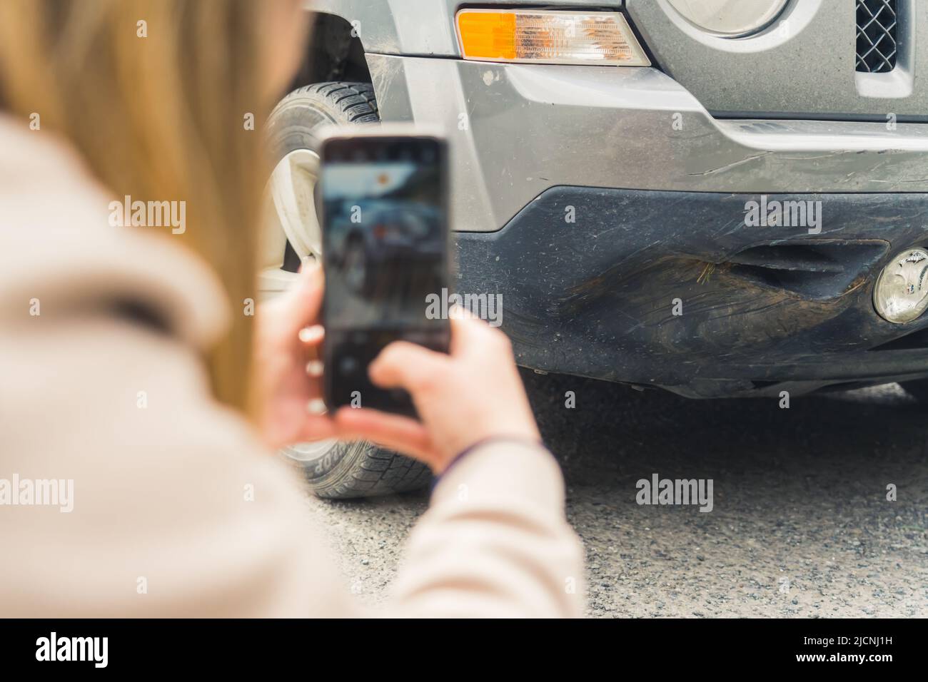 Accident photo mobile phone hi-res stock photography and images - Alamy