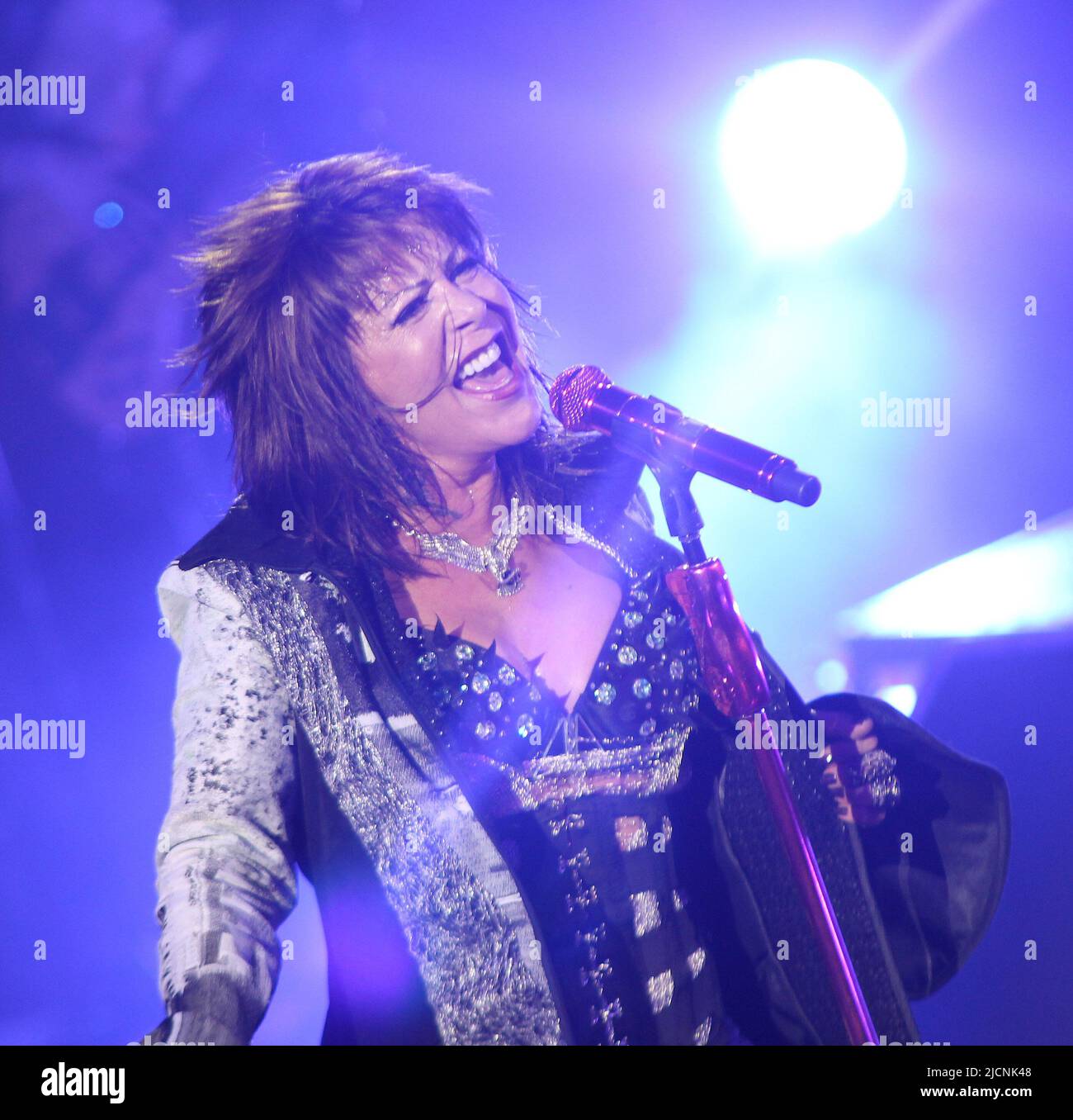 Alejandra Guzman durante su concierto en el palenque de la Feria de ...