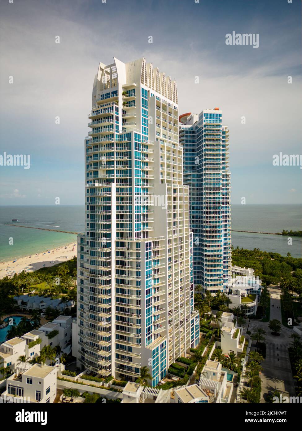 Vertical aerial photo Continuum Condominium Miami Beach Stock Photo - Alamy