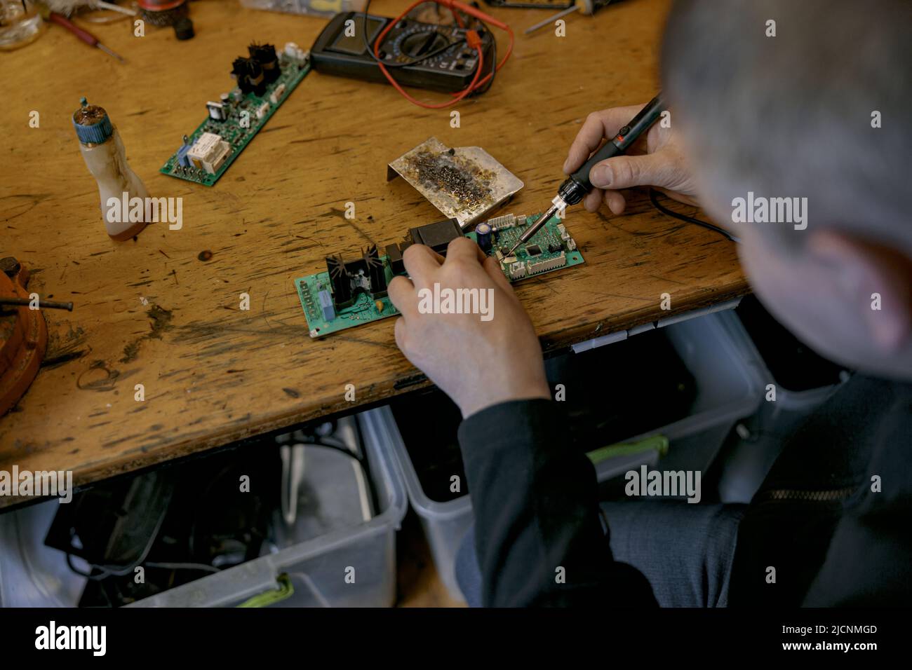 Closeup tin soldering electronics hi-res stock photography and images ...