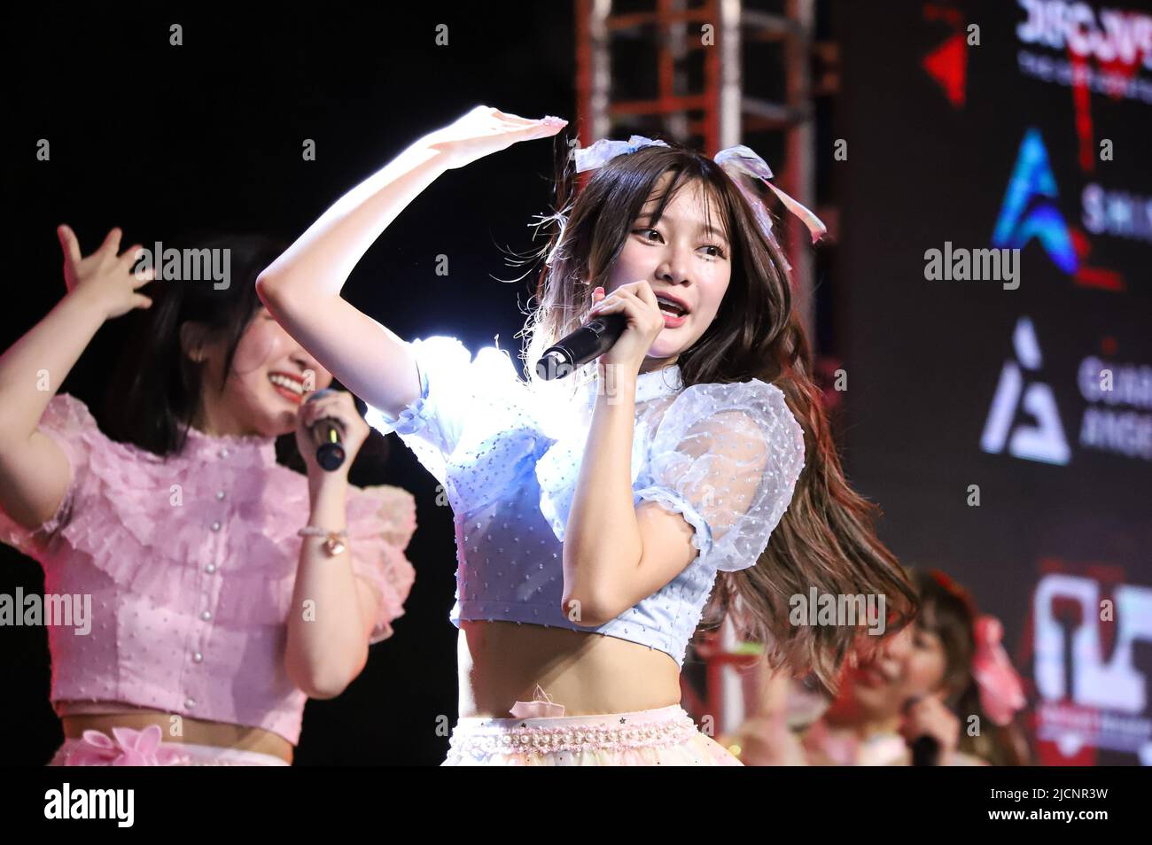 Hi 5 band hi-res stock photography and images - Alamy