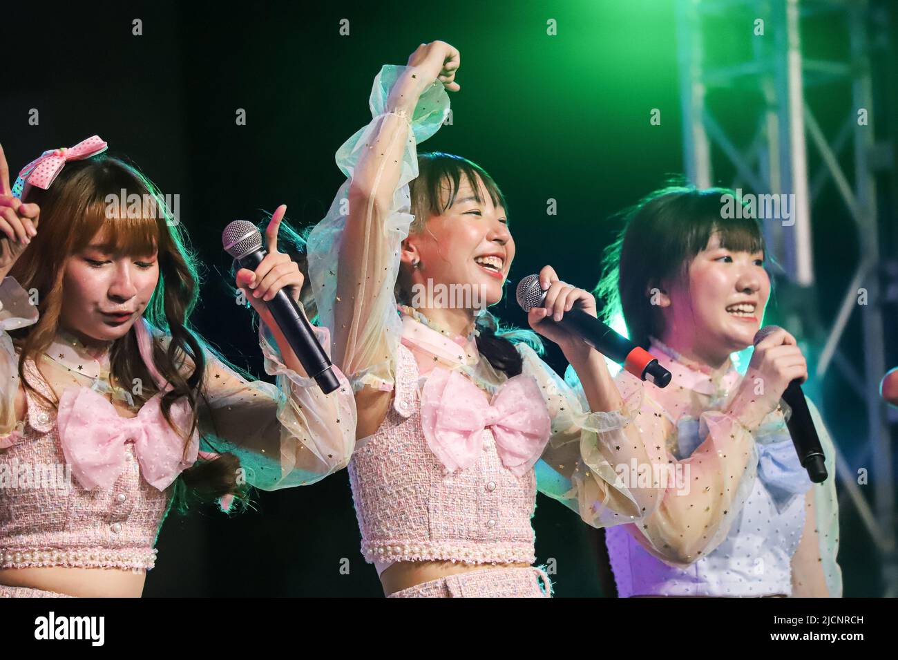 Hi 5 band hi-res stock photography and images - Alamy