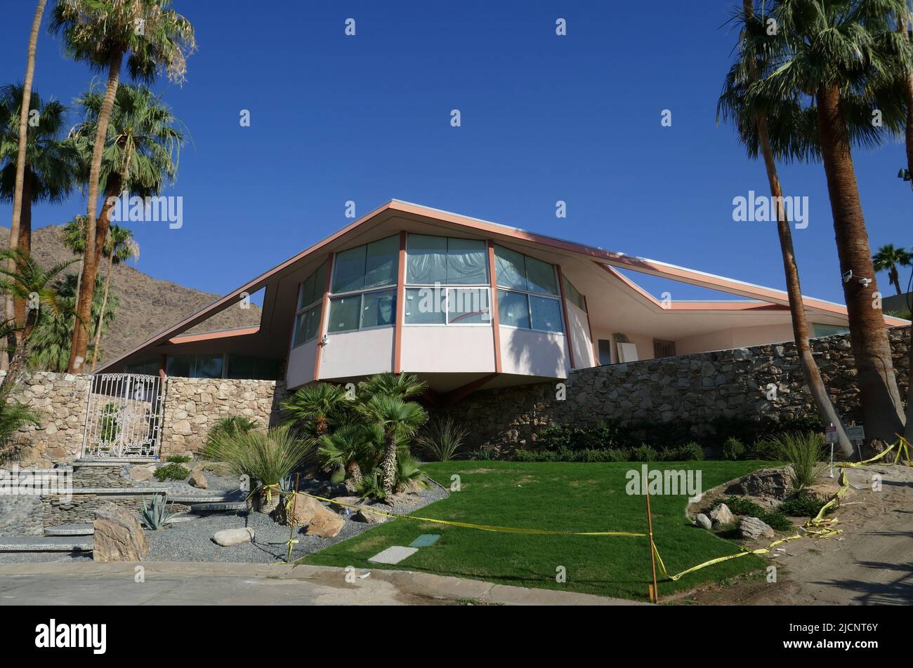 Priscilla Presley California Home Priscilla Presley Holding 'king Of