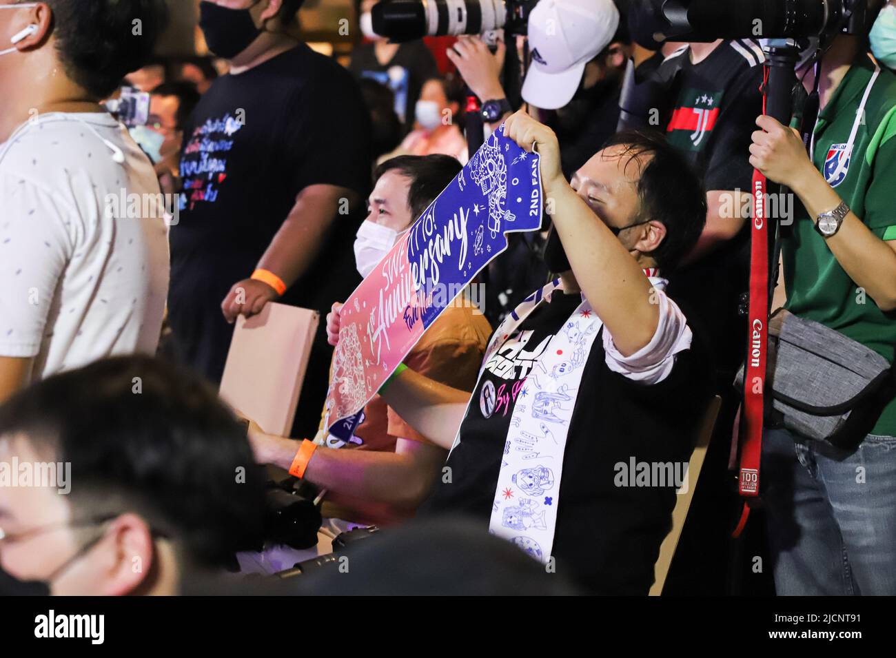 June 12, 2022, Bangkok, Bangkok, Thailand: Fans of Sweat16 cheer and ...